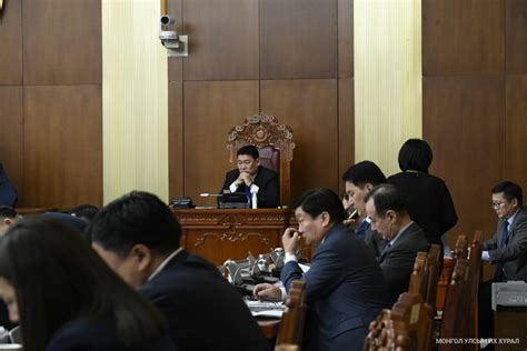 Үндэсний баялгийн сангийн тухай хуулийн төслийг хэлэлцэж эхэллээ
