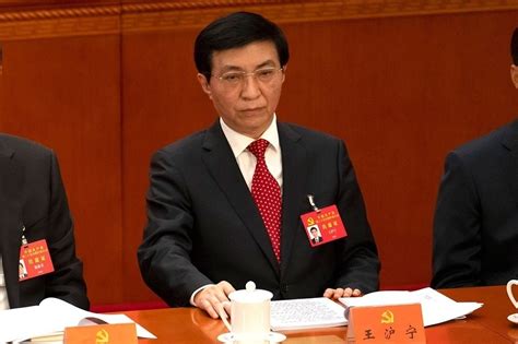 王沪宁将从「美国反对美国」进入「台湾反对台湾」