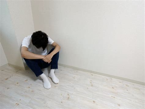 ミニマリストになる前は人生が不安で、絶望的だった話【今は楽しいです】 ミニマリストあつしのブログ