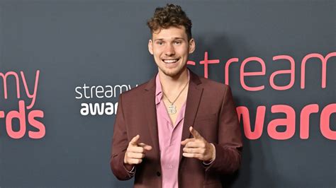 Jesser Signs With Caa