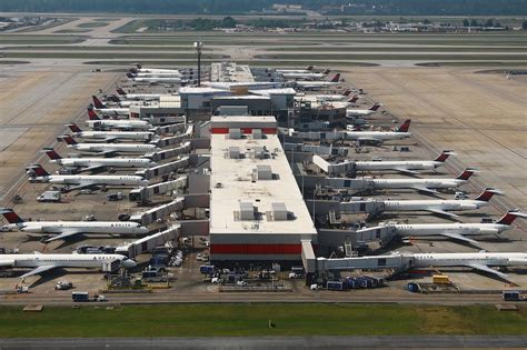 Atl Concourse B June 2016 Hartsfield Jackson International Airport