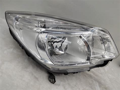 Holden Headlights Reconditioned Refurbished Aftermarket Headlight