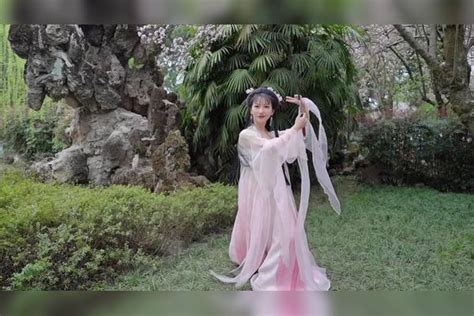我要去宇宙了回来摘星星给你 汉服萌新入圈指南 北京花朝汉服节