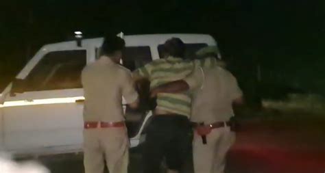 दो शातिर लुटेरे गिरफ्तार एक मुठभेड़ में दूसरा वाहन चैकिंग में दबोचा