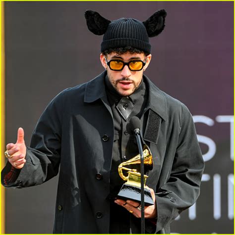 Bad Bunny Is Asked About Kendall Jenner If Theyre Dating Explains