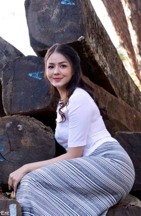 Model Girl Photo Asian Model Girl Sitting Girl Burmese Girls