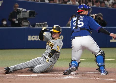 【阪神】中野拓夢、決勝打含むマルチ安打 3年ぶり打順8番は「気分転換に」プラスにとらえる プロ野球写真ニュース 日刊スポーツ