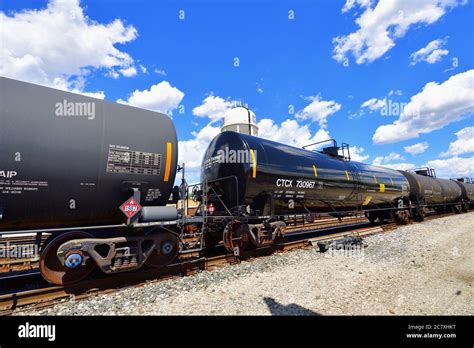 Franklin Park Illinois Usa A String Of Tank Cars Are Part Of A