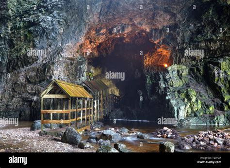 Smoo höhle schottland Fotos und Bildmaterial in hoher Auflösung Alamy