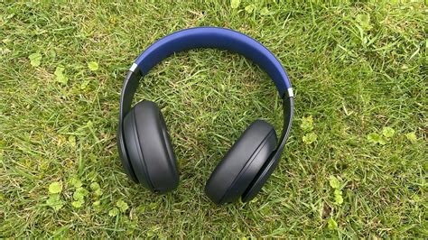 Beats Studio Pro review: the same stylish design but not exceptional ...