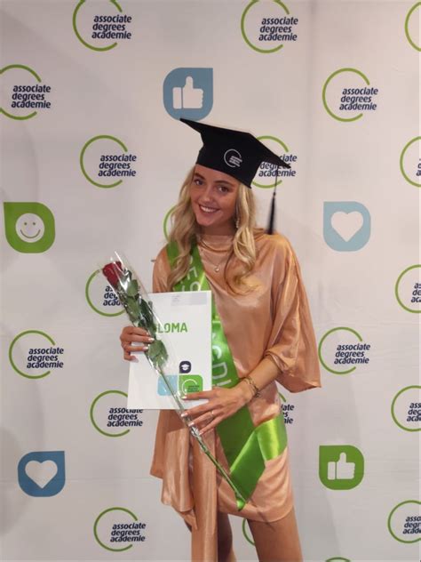 Jasmijn Ydo Op Linkedin Gisteren Mocht Ik Dan Eindelijk Mijn Diploma