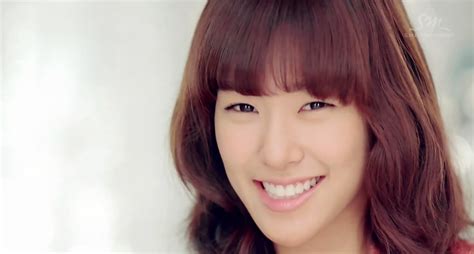 Yuichan S Blog MV Tiffany SNSD Dancing Queen