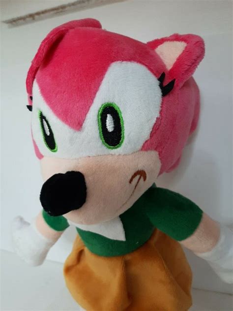 Super Sonic The Hedgehog AMY ROSE Plush Doll W Suction Cup NWOT