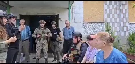网络国赵无界 On Twitter 车臣匪徒“阿赫迈特”营抵达俄罗斯别尔哥罗德，意图准备应战“俄罗斯自由”军团。 昨天意外来到乌克兰前线的