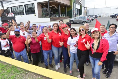 Con Una Caravana En El Norte De Guayaquil Cerró Su Campaña Rocío