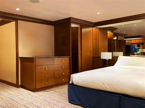 Carnival Conquest Rooms Pictures And Amenities Cruise Deck Info