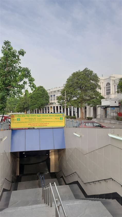 Rajiv Chowk Metro Station Delhi On Blue And Yellow Line