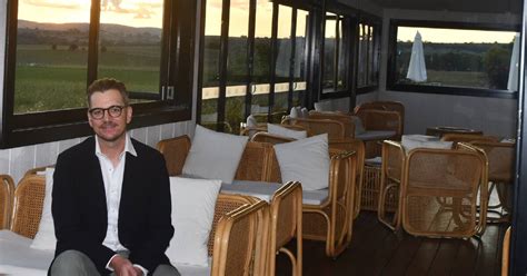 Carcoar Gem Neil Varcoe And Edwina Bartholomews Hotel Journey