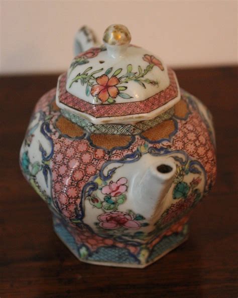 Proantic Chinese Porcelain Teapot Famille Rose Yongzheng Period 172
