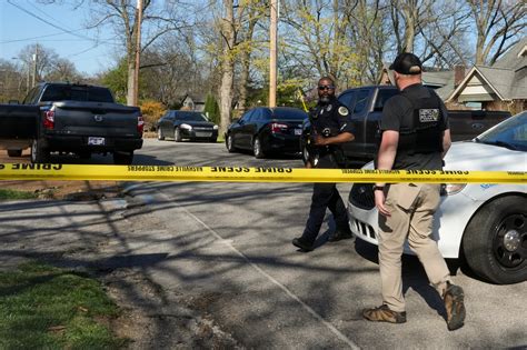 Nashville School Shooter Is Former Student Who Had A ‘manifesto