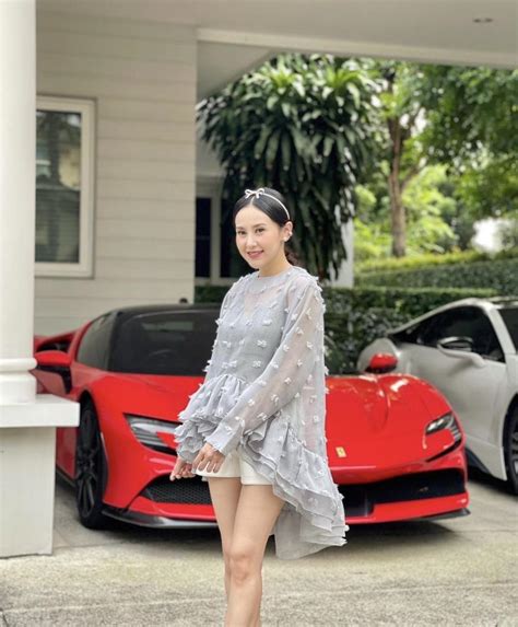 Photo Gallery เปิดประวัติ “แยม ธมลพรรณ์” อดีตนางเอกสายบุญ ถูกจับพร้อม