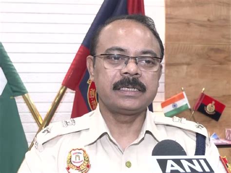 Delhi Youth Choked Stabbed Multiples Times To Death By Minor In