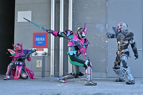 リバイス Forward 仮面ライダーライブ＆エビル＆デモンズ・画像・写真 ぴあ映画
