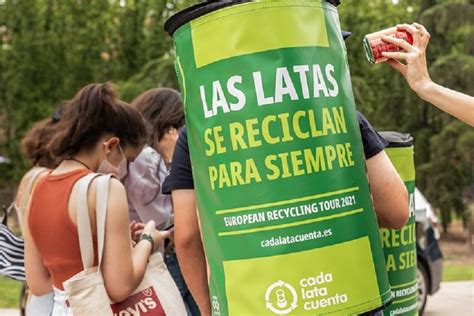 Solo Cuatro De Cada Diez Consumidores Reciclan Sus Latas Cuando Están