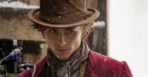 Timoth E Chalamet Spoofs Wonka In Snl Song Before Rapping About His Baby Face