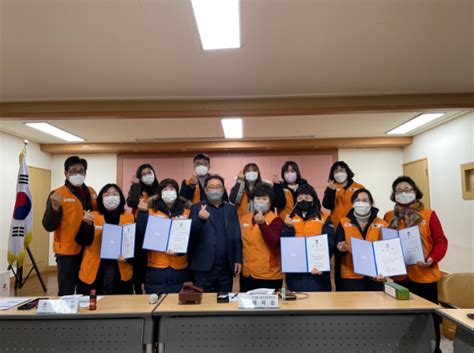 평택시 세교동 자원봉사나눔센터 신규회원 위촉장 수여 및 코로나19 방역활동 실시