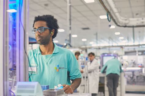 Pmi Releases White Paper On Human Cognition In The Ai Age Tobacco