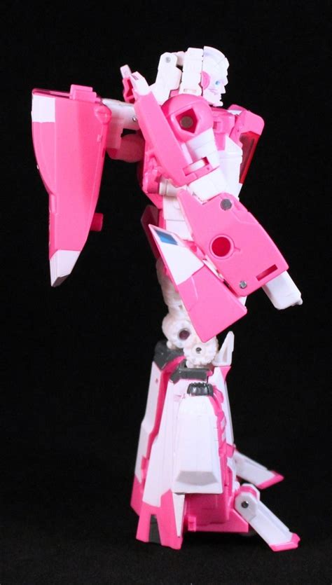 Shes Fantastic Titans Return Arcee