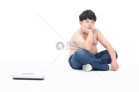 肥胖小男孩身体 肥胖小男孩 伤感说说吧