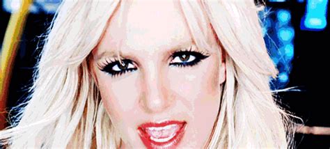 Gifs Animados De Britney Spears Hold It Against Me Gif Britney Spears
