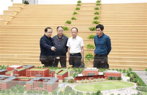 人文三中 忆往昔峥嵘岁月，展未来五彩华章——福州市教育局关工委领导莅临福州三中滨海校区调研指导工作建设展未来