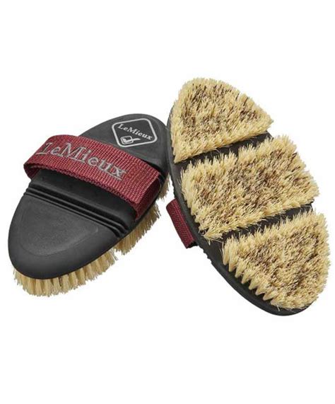 Lemieux Flexi Scrubbing Brush Sprucewood Tack