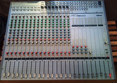 Yamaha RM800 16 image (#345701) - Audiofanzine