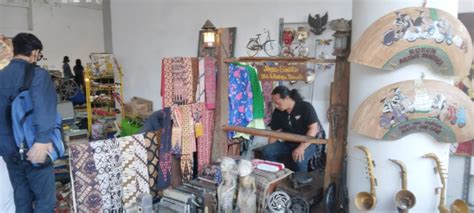 Kemasan Makanan Di Pasar Kangen Jogja 2022 Dilarang Pakai Styrofoam Jogjaaja