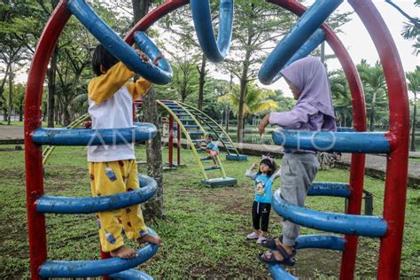 Rth Menjadi Tujuan Wisata Mengisi Libur Panjang Antara Foto