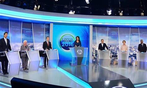 Candidatos à prefeitura de SP se moldam para se manterem competitivos