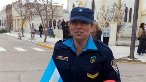 Una Policía Denunció A Su Superior Por Acoso Sexual La Echaron Y Al