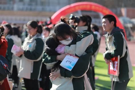 【学校要闻】济源一中举行2019级成人礼暨高考倒计时200天动员大会 河南省济源第一中学