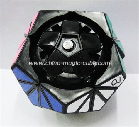 QJ 12 Color Pyraminx Crystal China Magic Cube