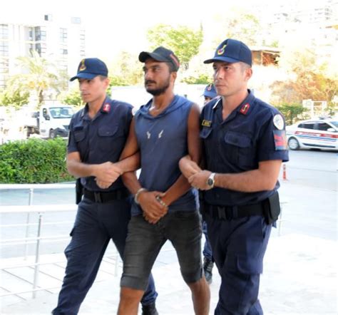 Son Dakika Haberi Ev Arkadaşını çekiçle öldüren şüpheli Tutuklandı