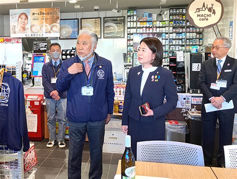 自見英子地方創生担当相 法改正念頭に地域事例学ぶ 住宅新報web 政策