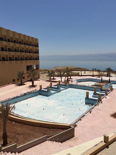 فندق جراند ايست البحر شركة مدائن الجنوب العقاريه للاسكان