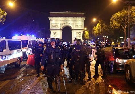 新たな拘束者719人に 仏抗議デモ 写真4枚 国際ニュース：afpbb News