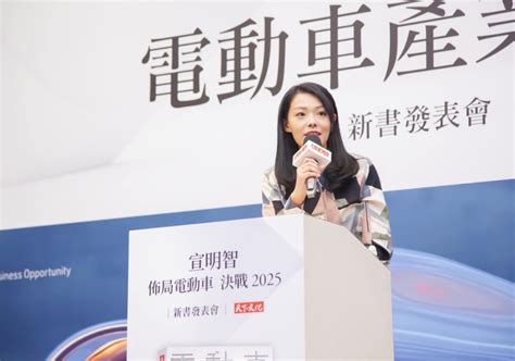 從郭台銘幕僚到論文風暴，高虹安如何複製柯文哲素人模式突圍？ 城市學