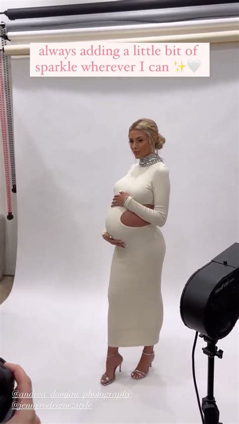 Heather Rae El Moussa Shares Peek At Her Maternity Shoot Photos