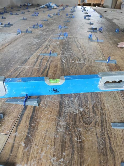 Como Colocar Piso Diy 11 Passos Para Fazer Assentamento De Piso